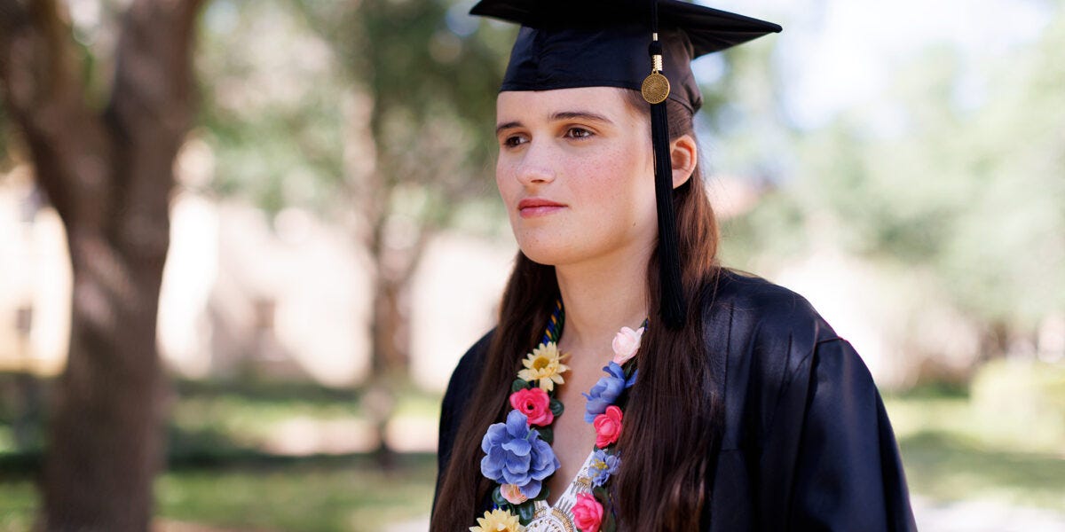 Valedictorian With Nonspeaking Autism Delivers Moving Graduation Speech ...