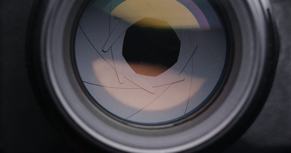 Aperture - how do you control depth of field? - by Dev