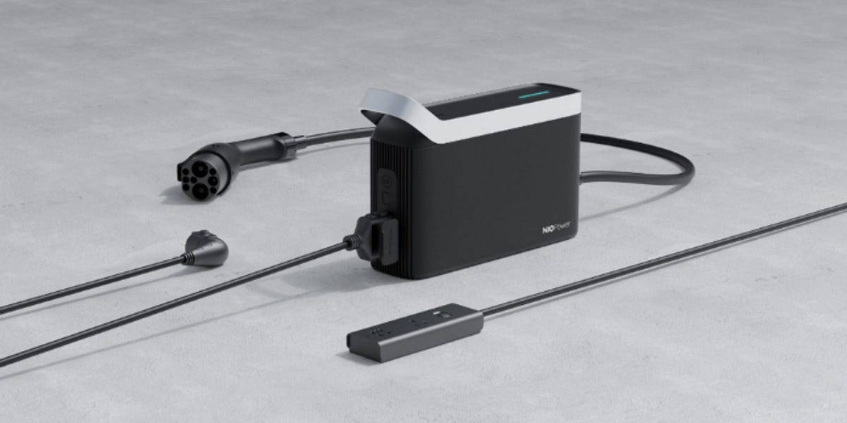 NIO Releases Portable Charging and Discharging Device