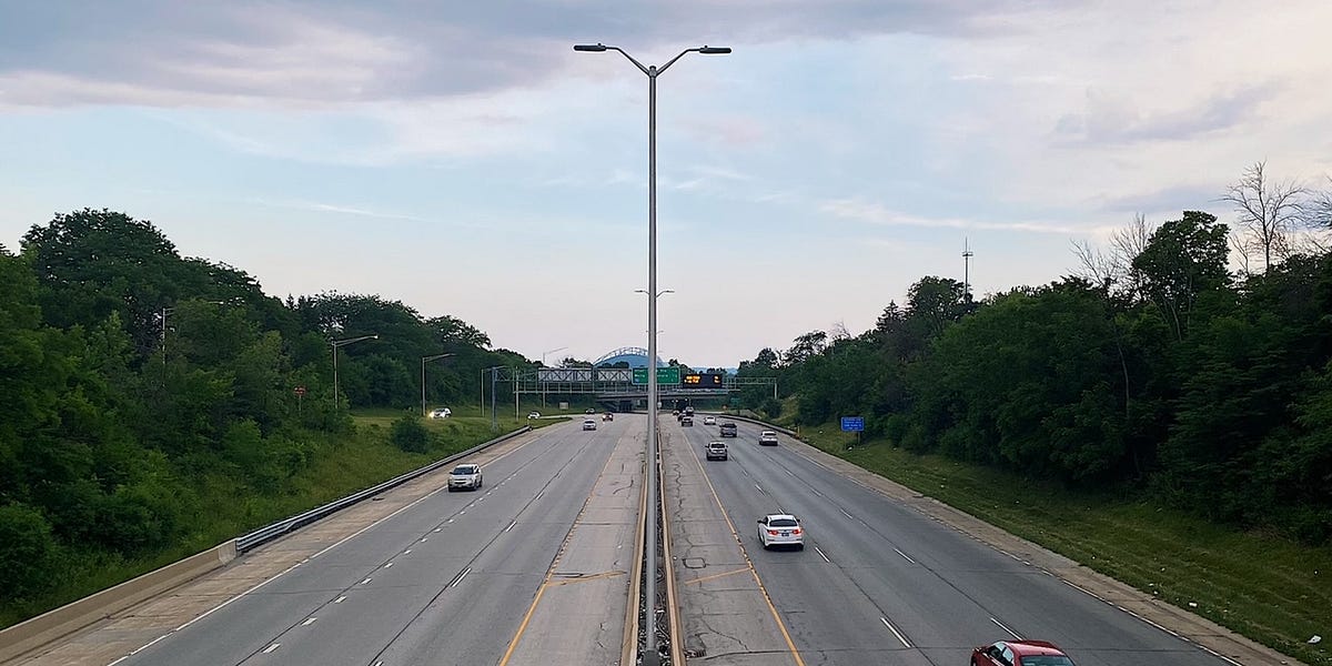 Tear Down the Stadium Freeway in Milwaukee - by Dan Shafer