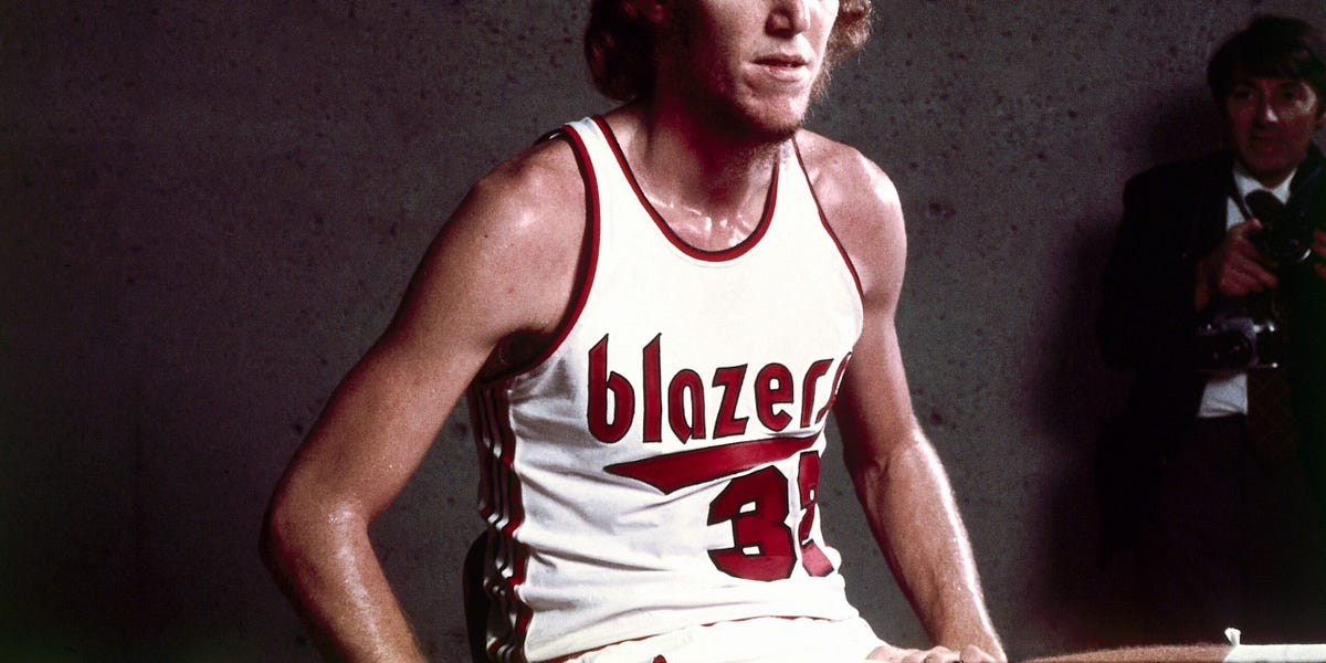 Canzano: Bill Walton kicks off March Madness and Pac-12 commissioner ...
