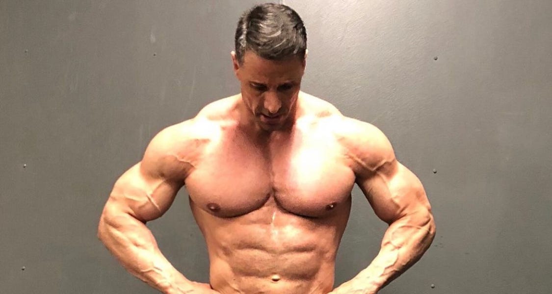 Here's How Much Rest You Need Between Sets