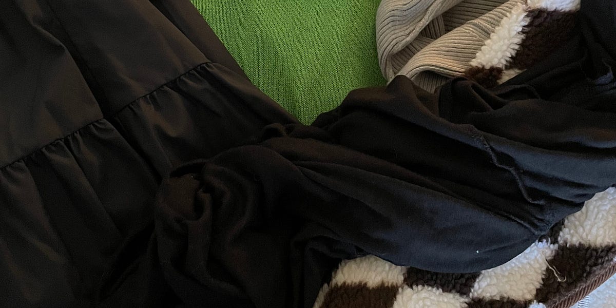 Shopping in crisis - by Hale Sheffield - Yard Work