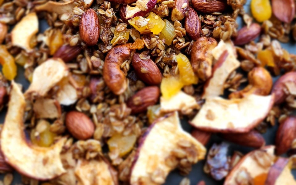 Granola Crocante - by Otavia Sommavilla - Fazendo um doce