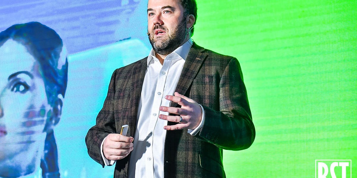 Future of Work Keynote Speaker - Profile for Andrew Spence