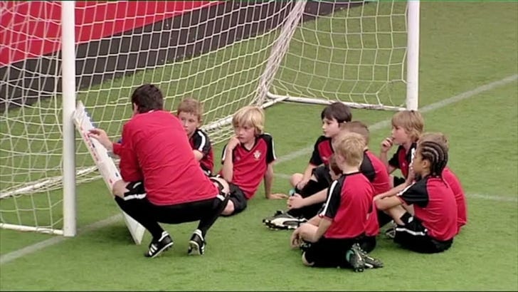 The 5-Minute Football Coach #108 - by Fabrice Retkowsky