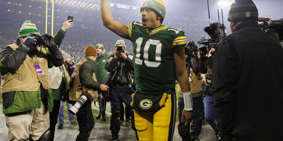 Heir Jordan Love Arrived And Saved The Green Bay Packers Season