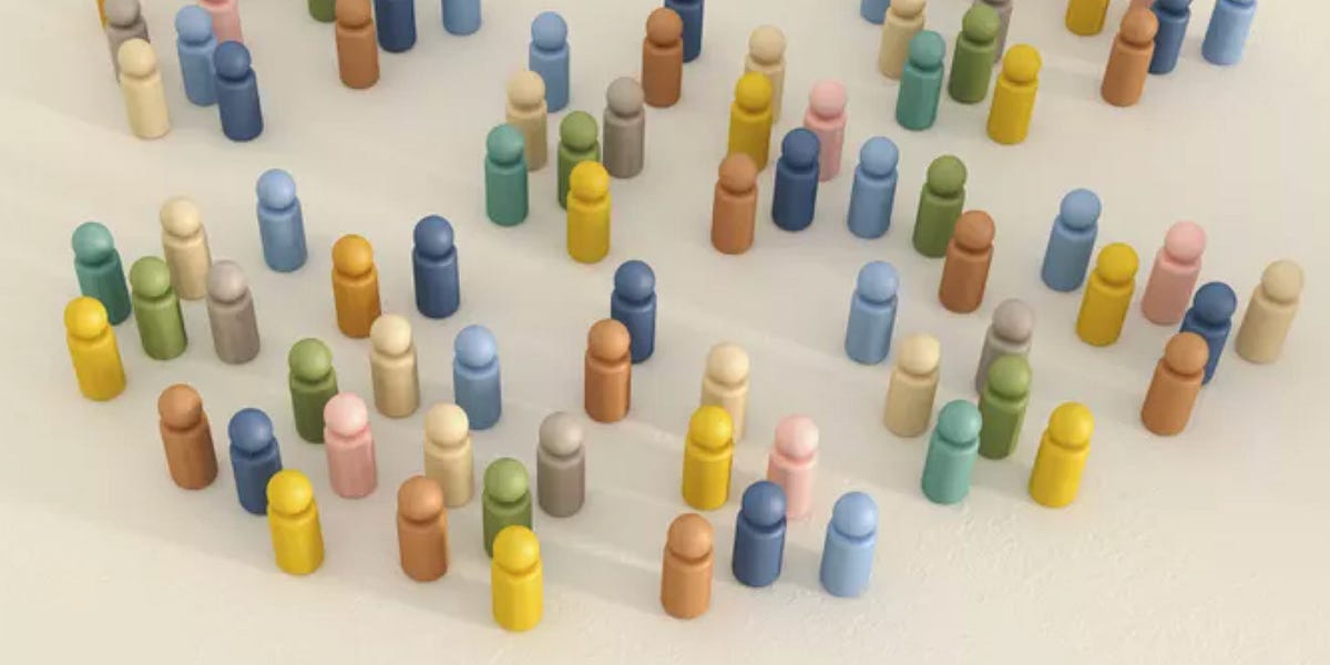 Cult of Personality and Social Media