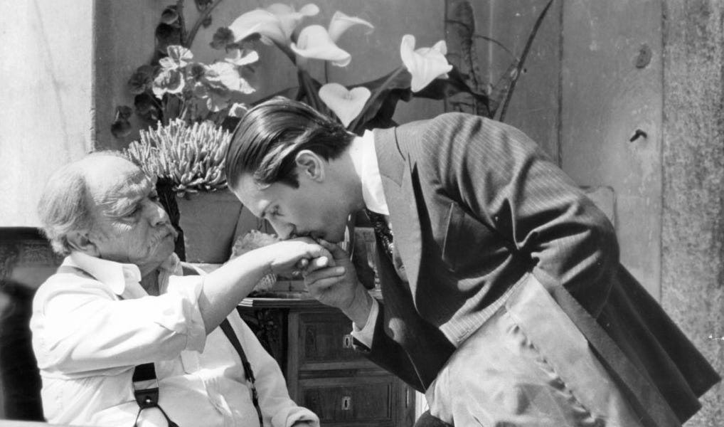 Election Countdown, 288 Days to Go: ‘Kissing the Ring’