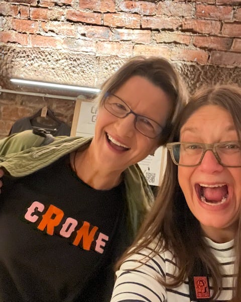 Issue #3. Style Crone for sisterhood - by Justine Gaubert