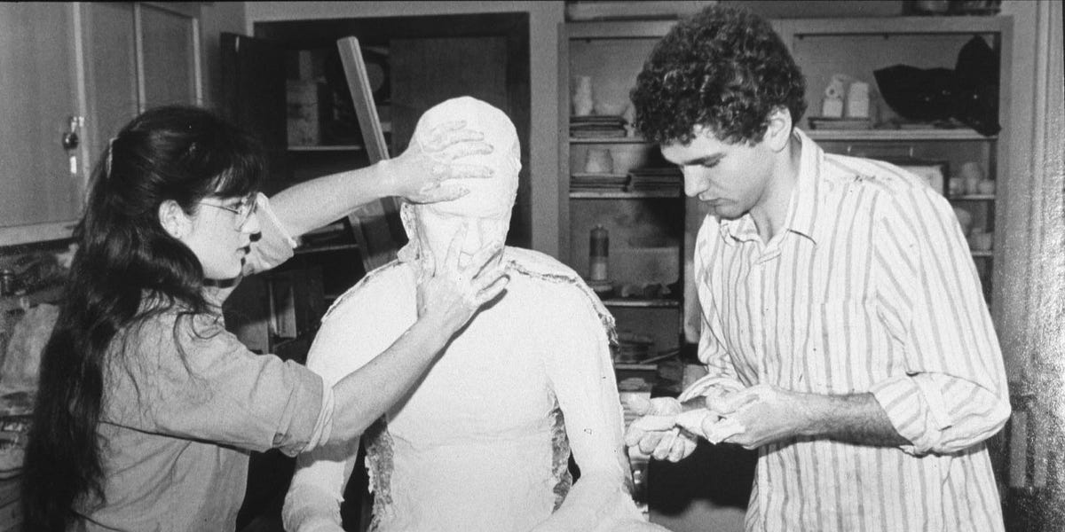 Help there's a dead CEO in my head - by Adam Mastroianni