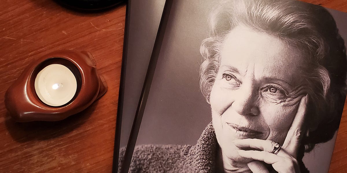 Discussing Elisabeth Elliot: A Life - Lucy S. R. Austen