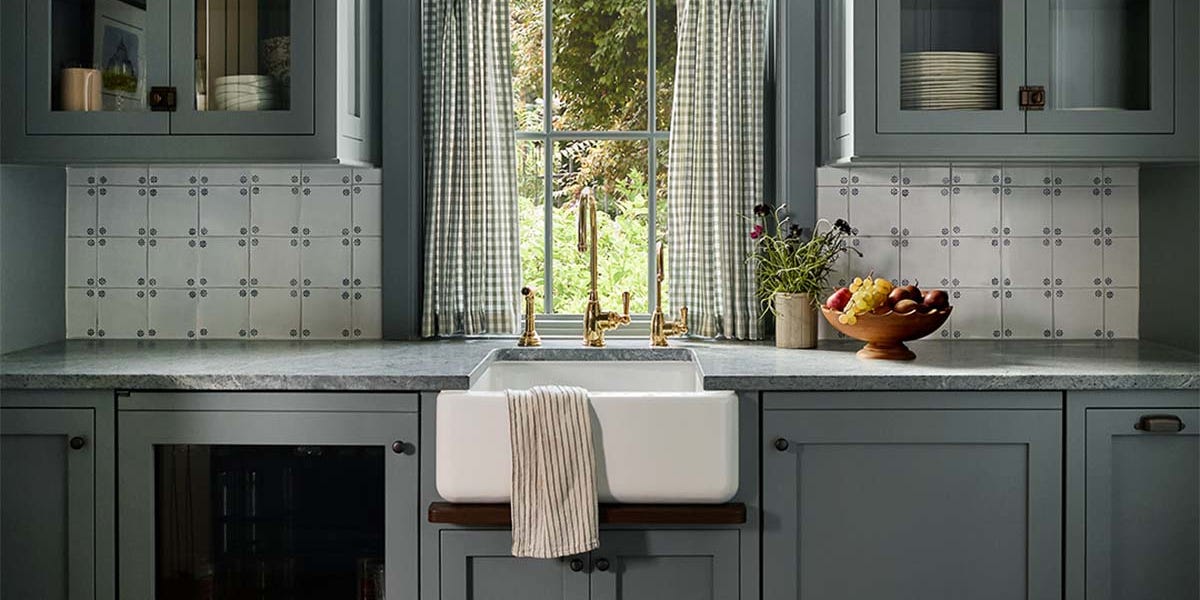 A Designer's Advice for Making ’90s Granite Countertops Work in a ...