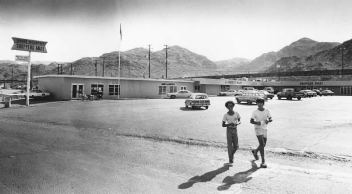 032 ☼ the life & times of a town - by Angella d'Avignon