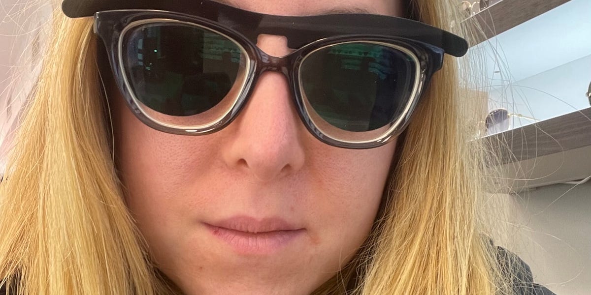 VARSITY READER: issue #9 - by Julia @smarterinasec