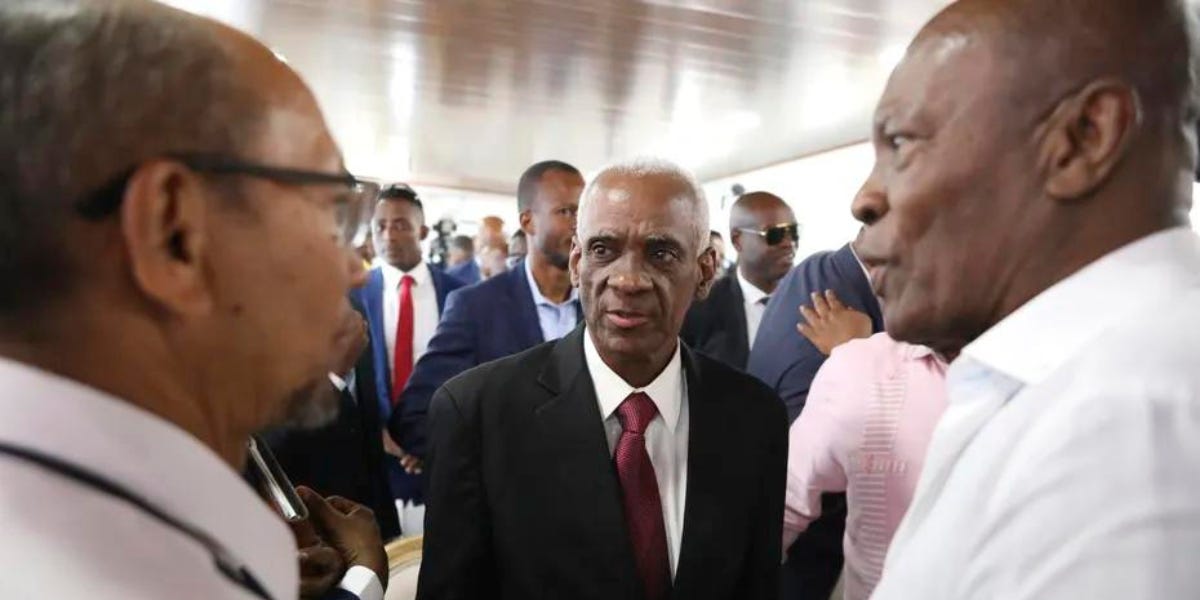 Du sel et des constructions - AyiboPost