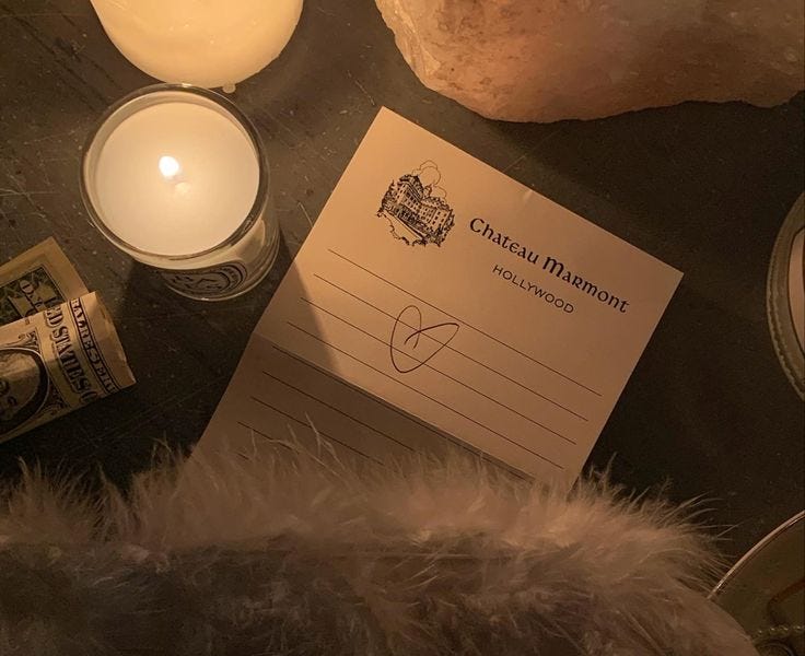 summer fleeting, autumn loading🌛 - by Mariah