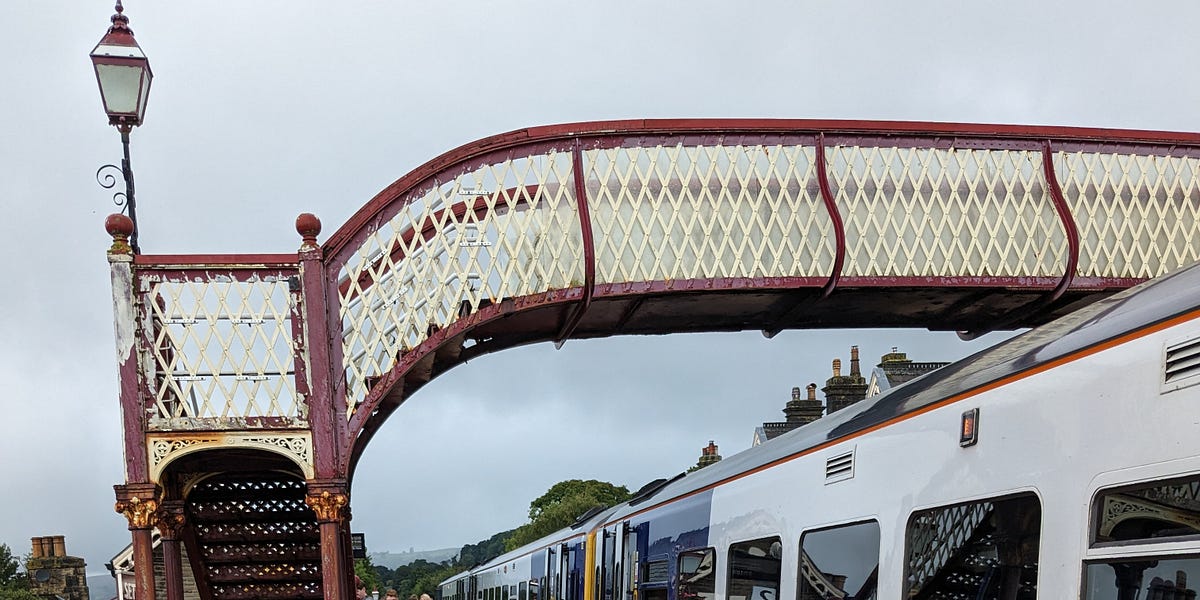 On the Don - Eden express - by Simon Geller