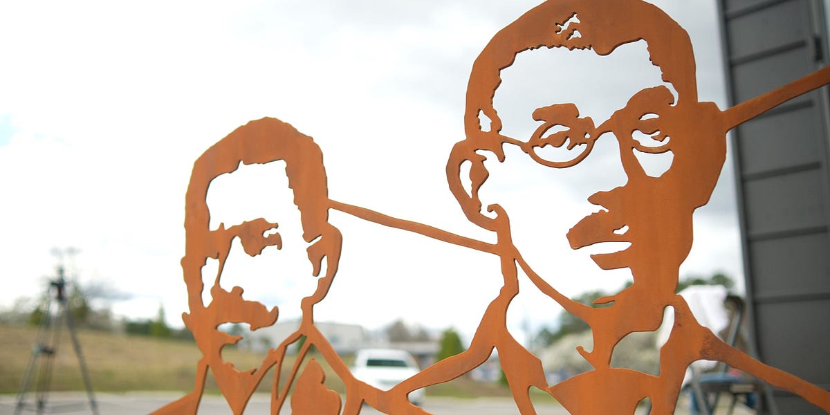 Merrick-Moore Park has a Brand New Sculpture