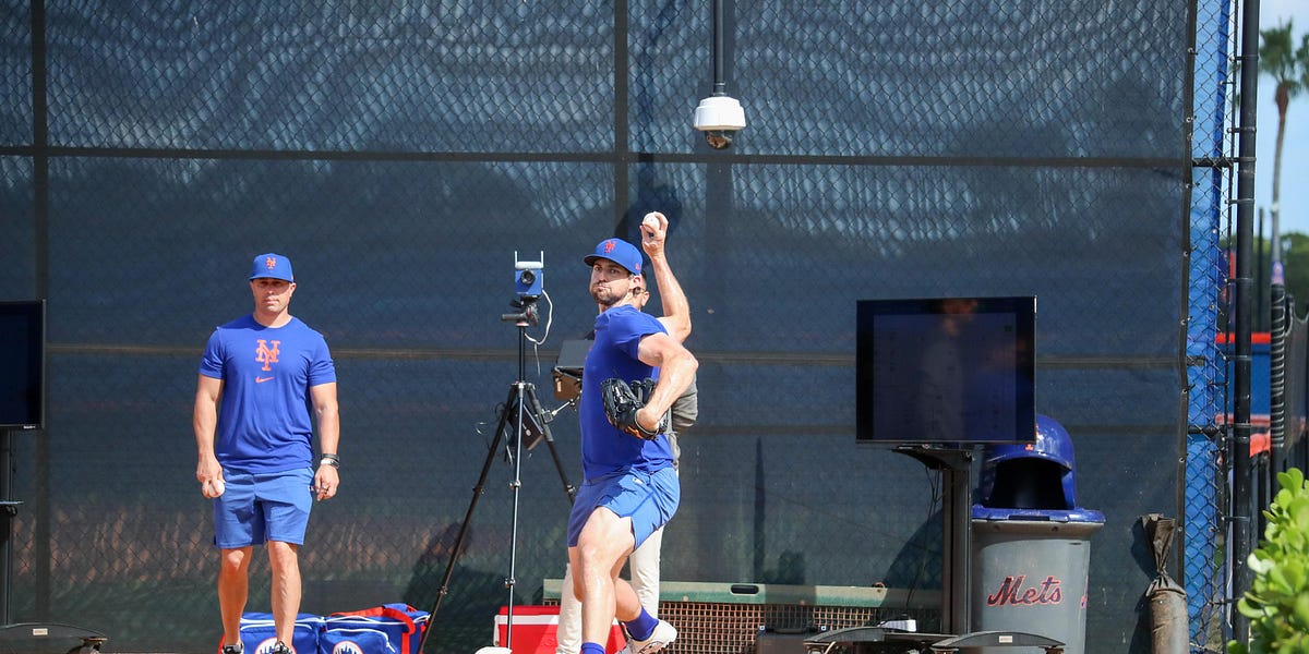 Is Clay Holmes Tipping His Pitches? And What is a Kick Change?