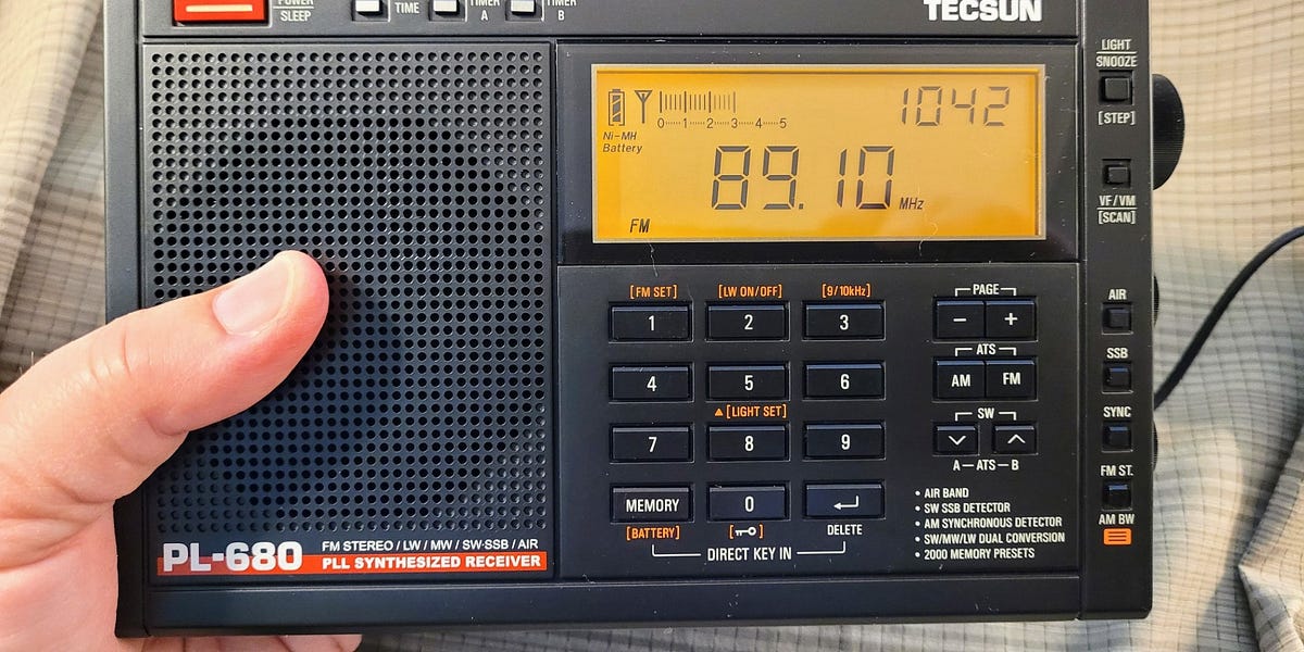 First Impressions: Tecsun PL-680 Receiver