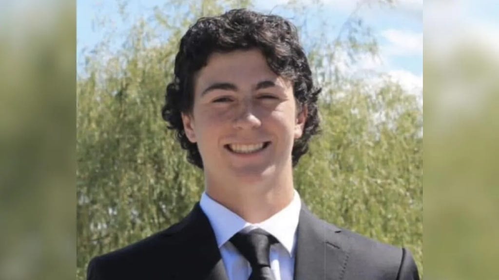 Local card players all-in for Harrison - by Don MacPherson