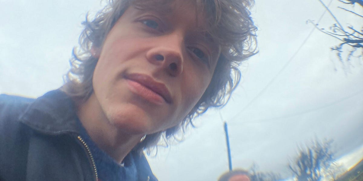 #1: hello - by sam vano - sam’s sub