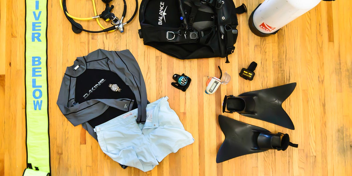 Dive Another Day - by Jason Heaton - SWIMPRUF