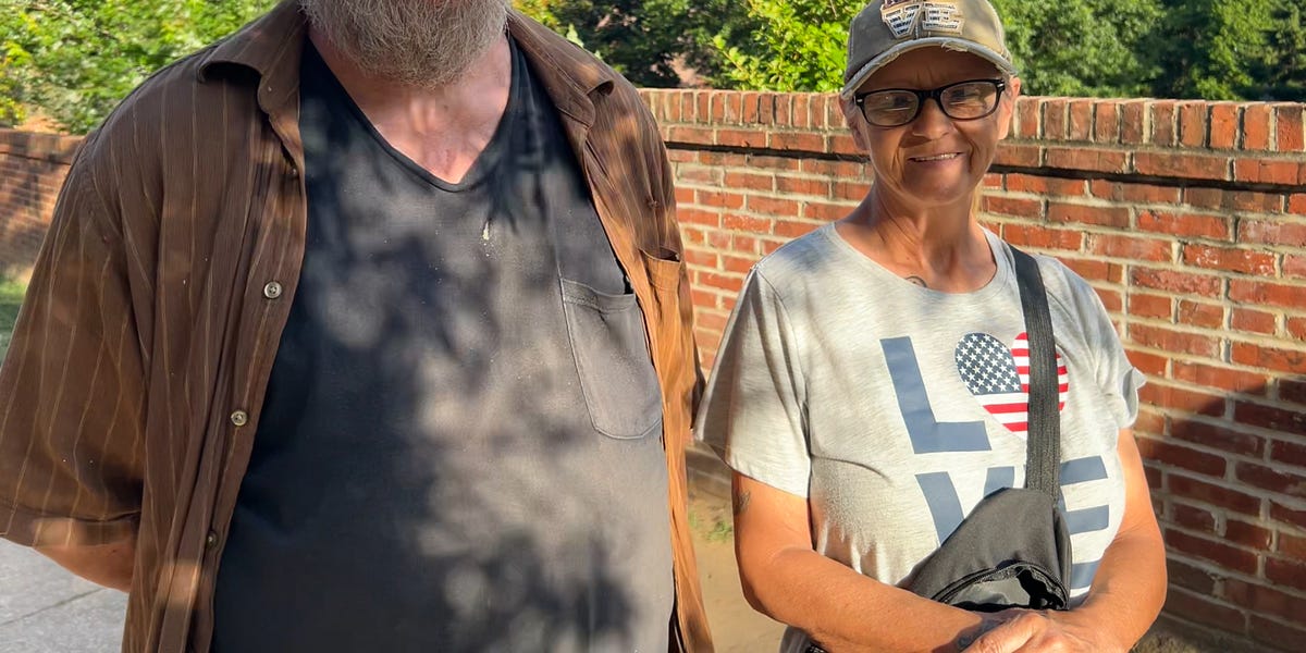 PATRIOT GHOSTS: Roger and Sherri Down By the Cemetery