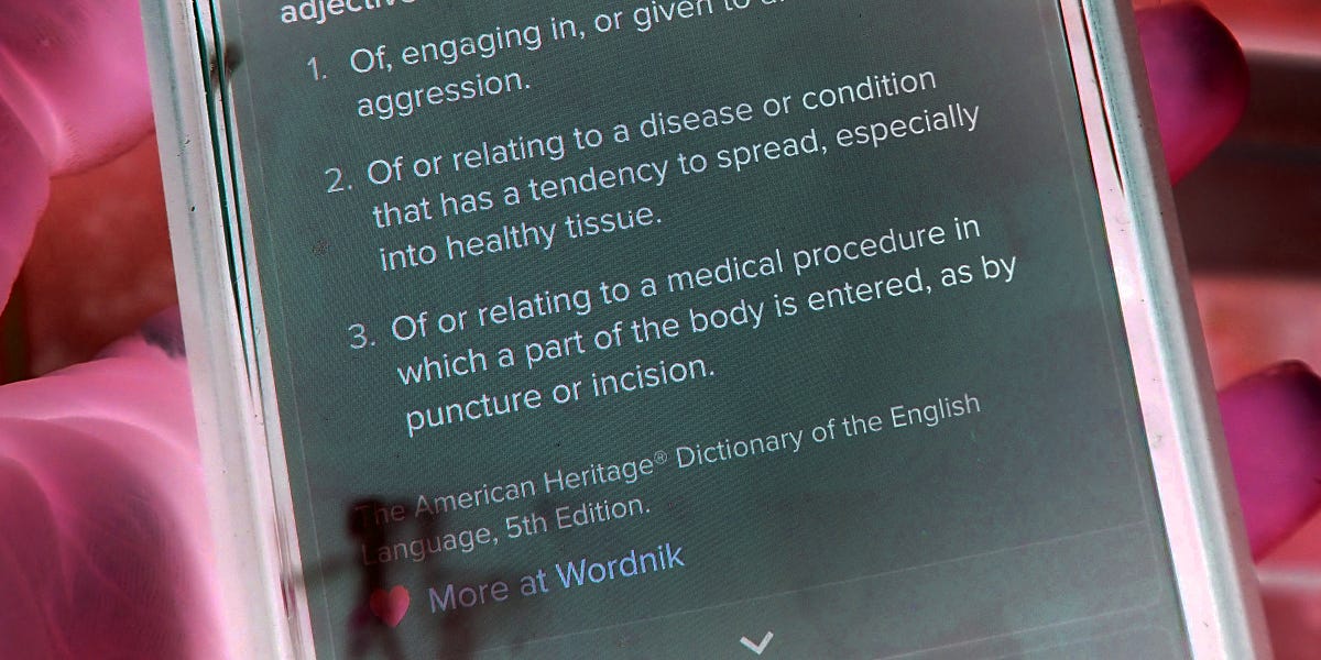 The meaning of "invasive" - by Kollibri terre Sonnenblume