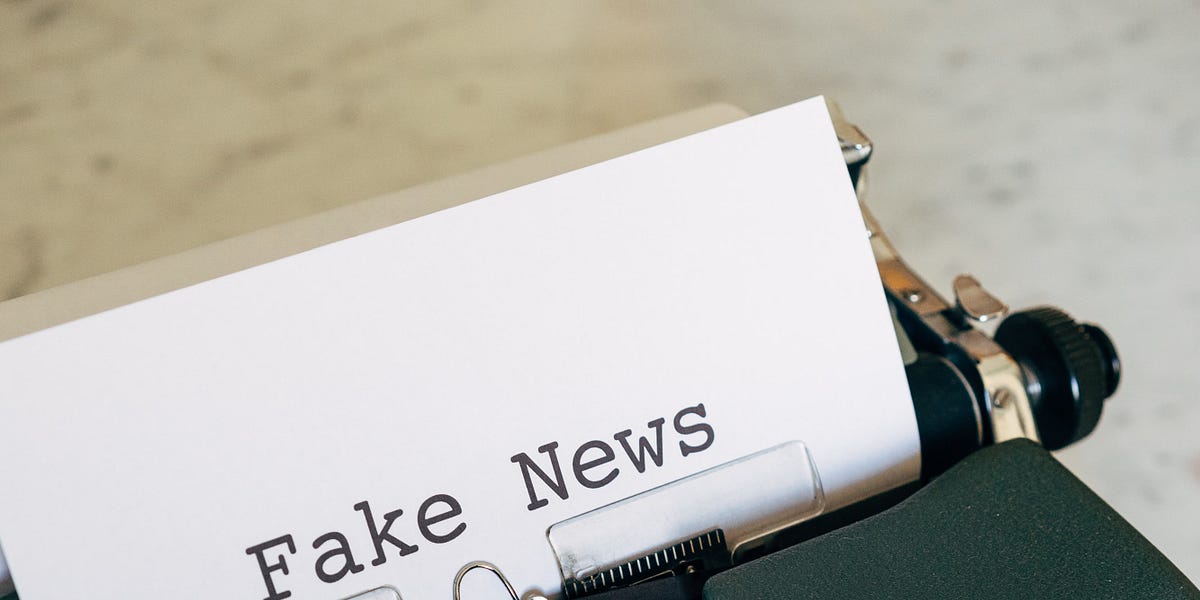 The Difference Between Partisan Media and Mainstream Media