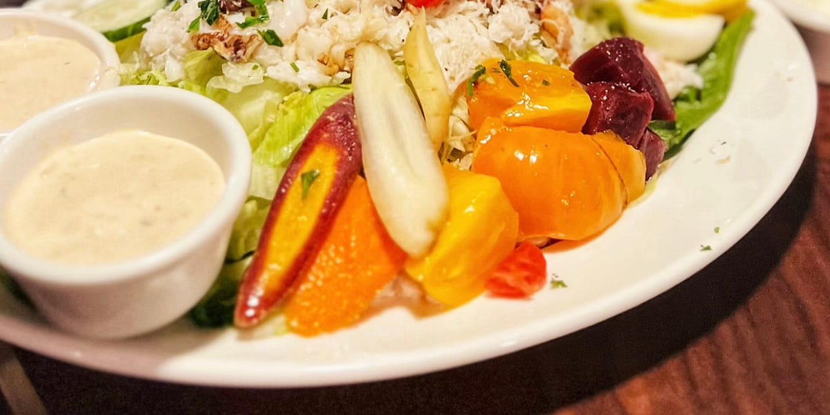 In Search of Crab Louie - The Mix with Robert Simonson