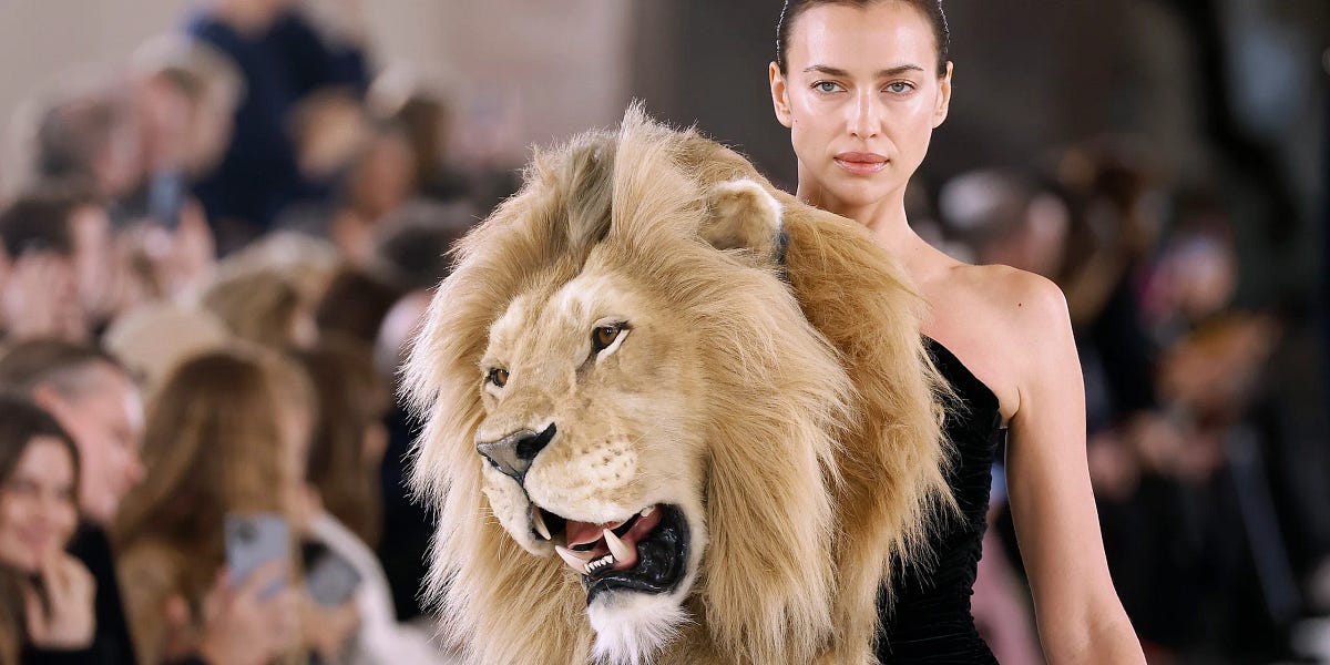 Schiaparelli y las polémicas cabezas de animales