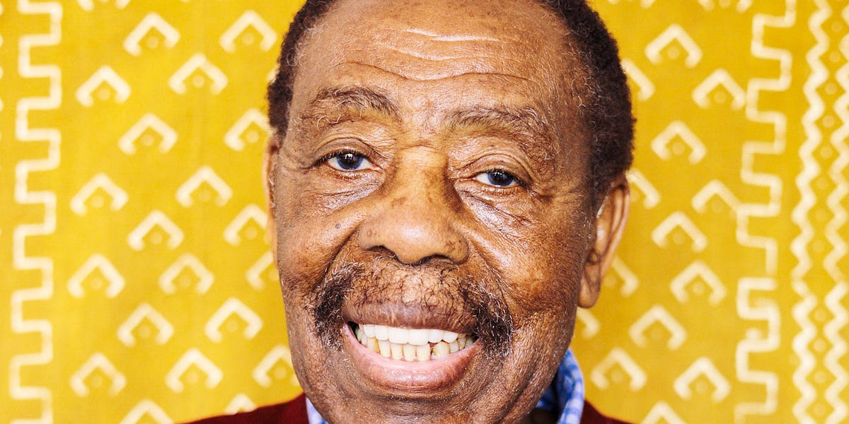 The Crown - by David Soler - África Mundi