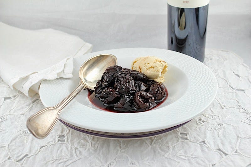 Pruneaux au Vin et aux Épices