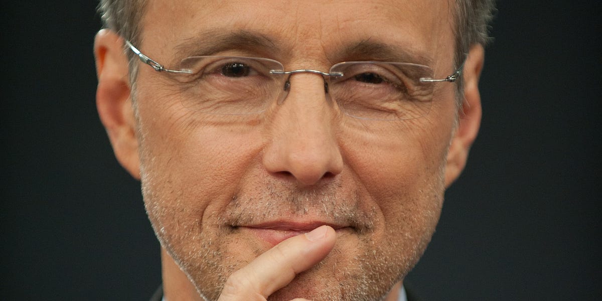 Invite your friends to read The Hartmann Report