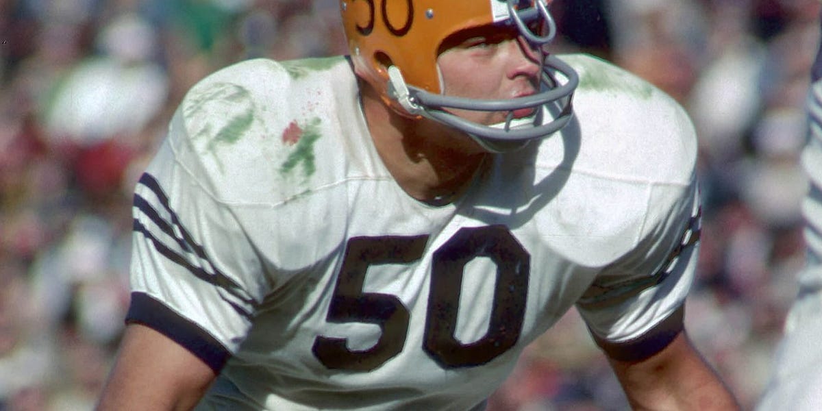 "At home on a football field." The Illinois legacy of Dick Butkus