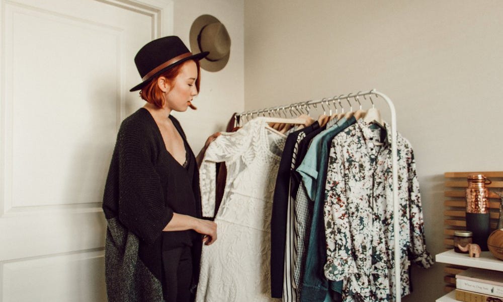 How I Made Over $2,000 Selling My Clothes On Poshmark