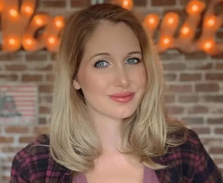 Christina Buttons: navigating the gender wars