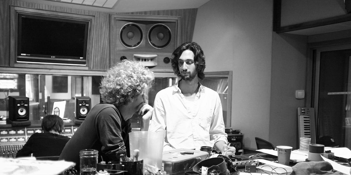 FROM THE RIGHT ANGLE - by Dawes - Talk Back