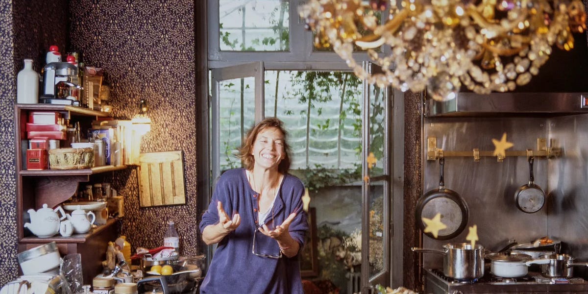 Frazzled Englishwoman & intentional clutter