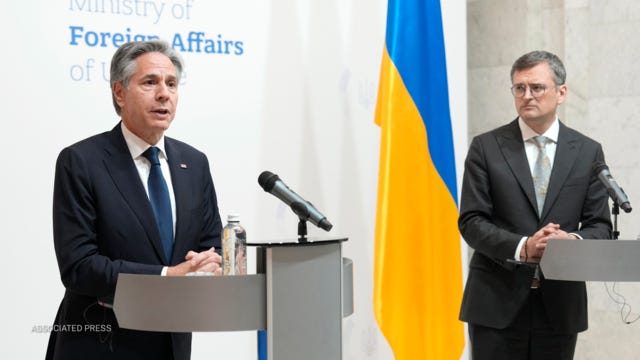 Bombs away? - Two Grumpy Old Men on Ukraine 🇺🇦