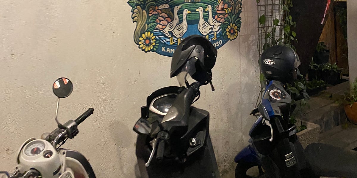 #109: Nằm Westin, nghĩ về Big Corp - by Tuấn Mon