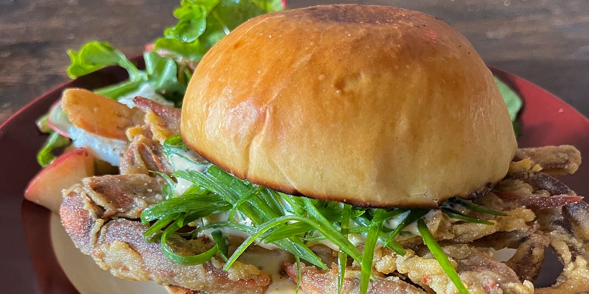 Fried Softshell Crab Sandwich - noahtanen