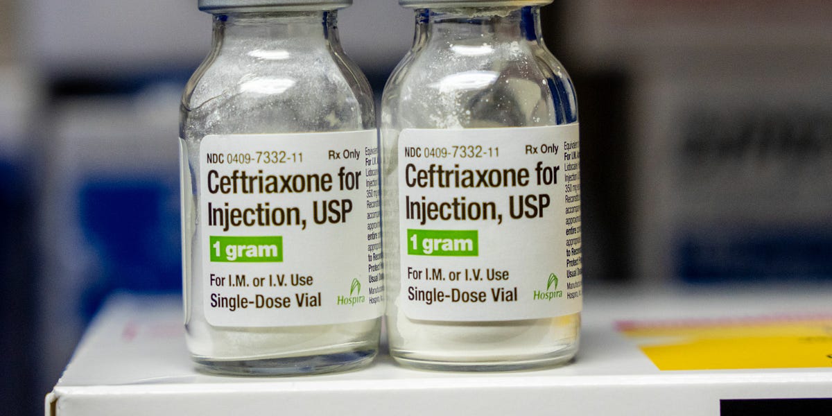 Ceftriaxone for all vented brain injured patients? (PROPHY-VAP)