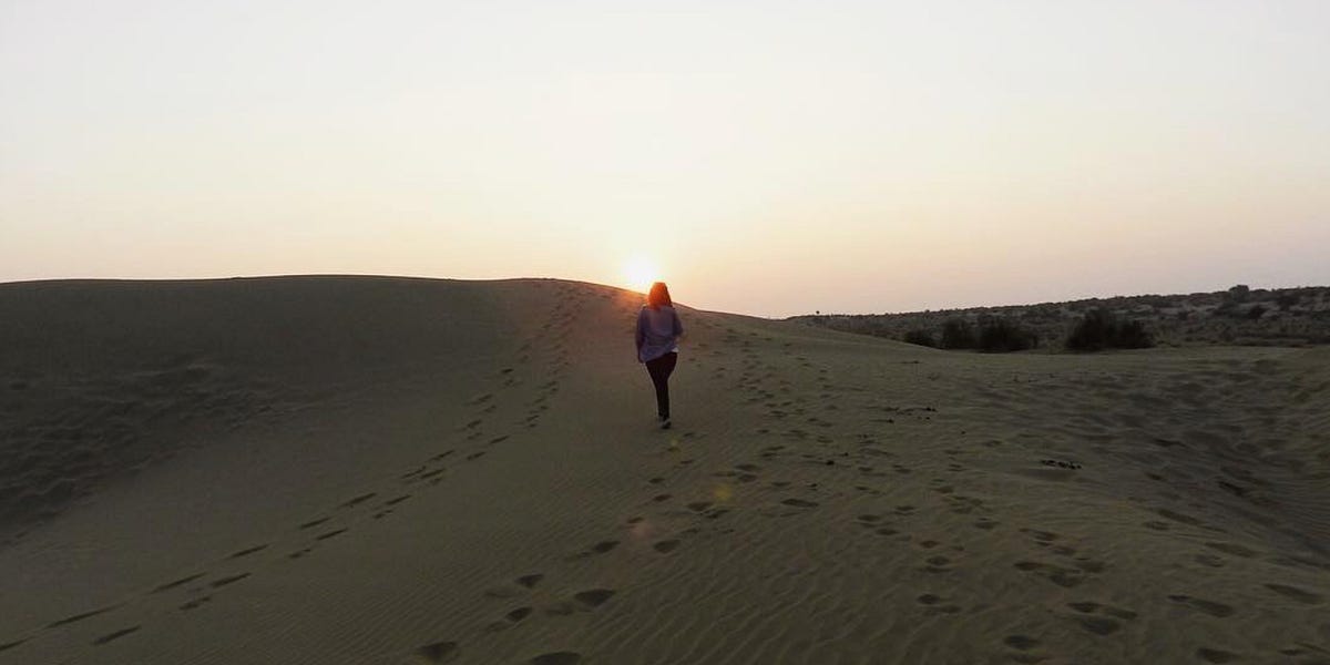 Estive pensando... - Helena Vilela