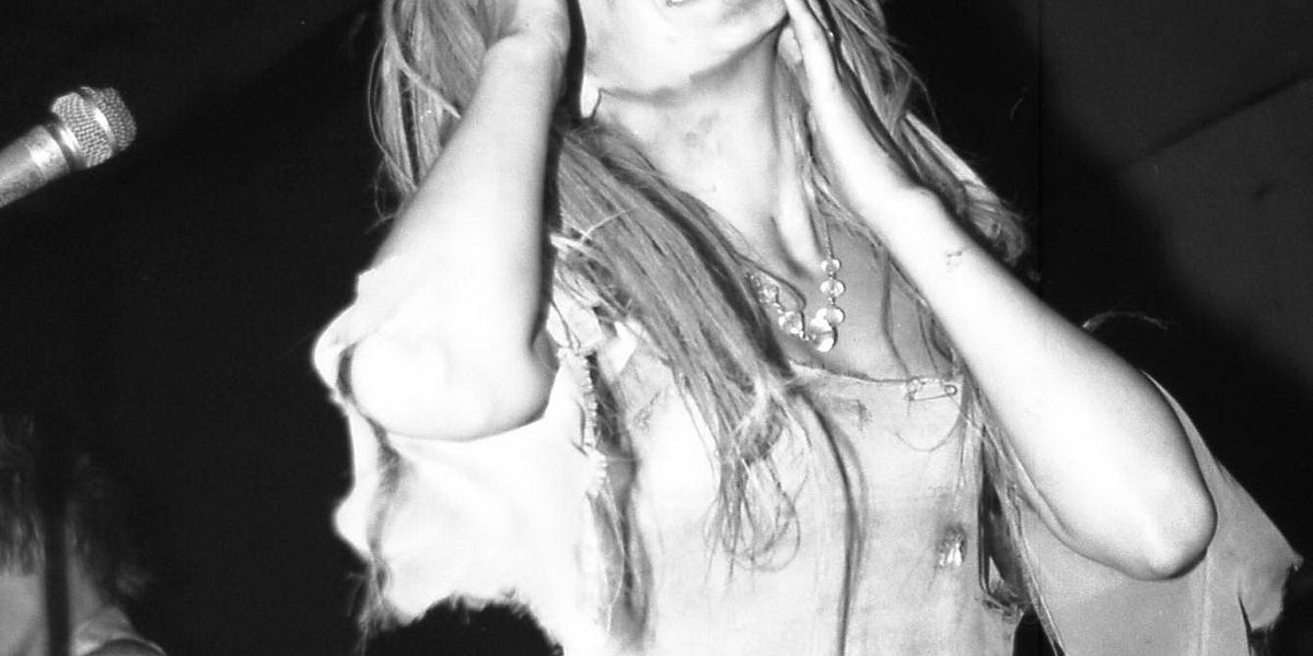 17th August, 1991 - DAISY CHAINSAW at the Falcon (32 photos)