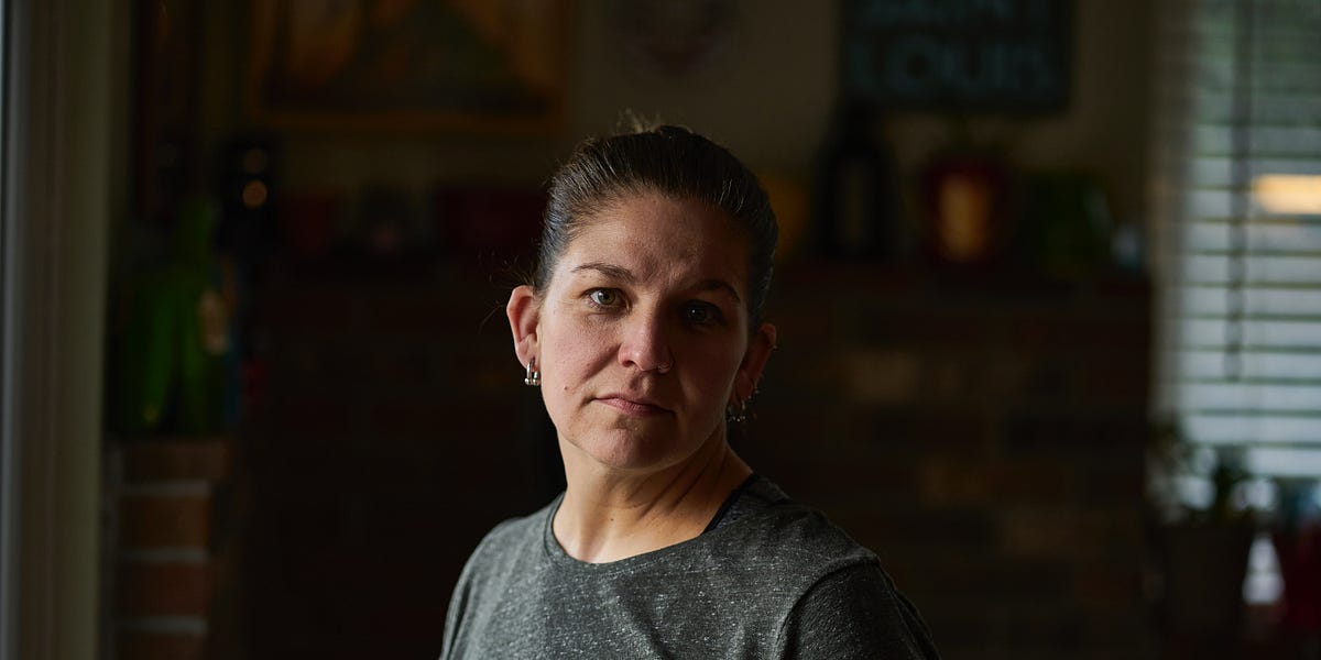 Ex-funcionária de clínica de gênero denuncia más práticas