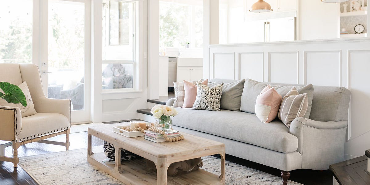 How to Create a Blended Transition from Living Room to Your Outdoor Space