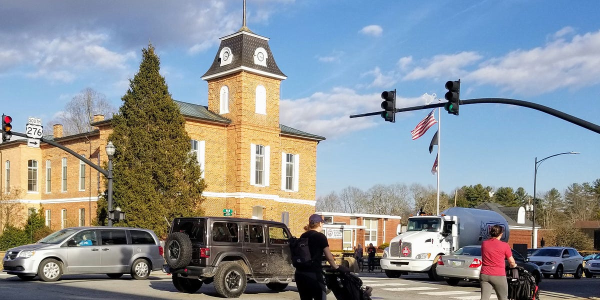 Progress on Long-Delayed Plans for a New Courthouse: Commission Picks ...